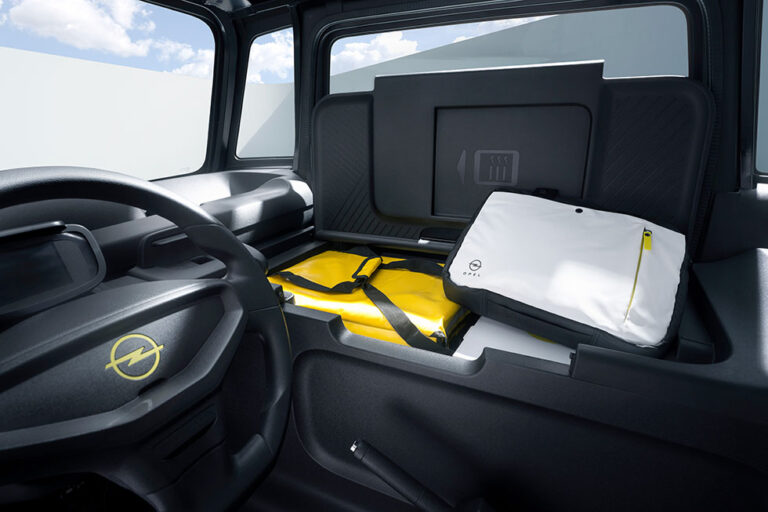 Opel mostra a versão comercial do seu divertido Rocks-e | AutoSport