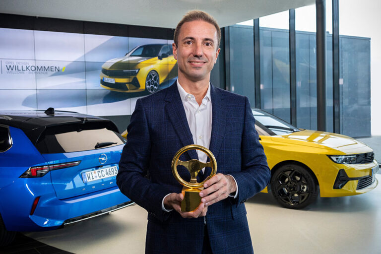 Opel Astra é o 20º modelo da marca a conquistar um prémio Volante de ...