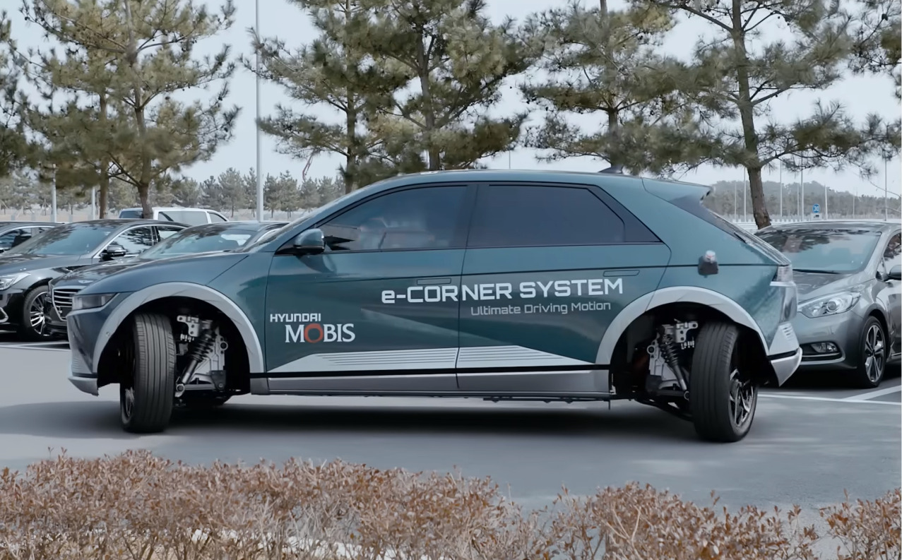 e-Corner da Mobis Hyundai vai facilitar muito os estacionamentos e não ...