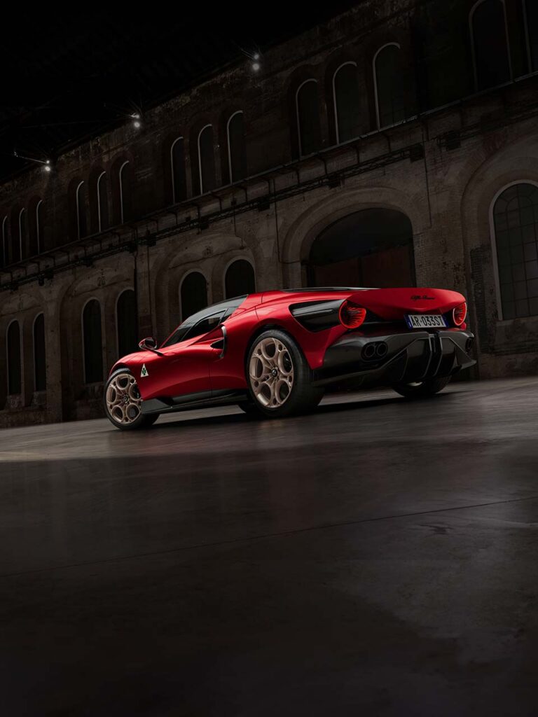 Alfa Romeo 33 Stradale: “La vera Meravigliosa Creatura” | AutoSport
