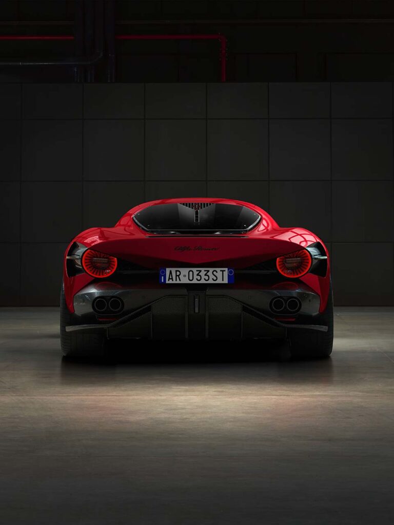 Alfa Romeo 33 Stradale: “La vera Meravigliosa Creatura” | AutoSport